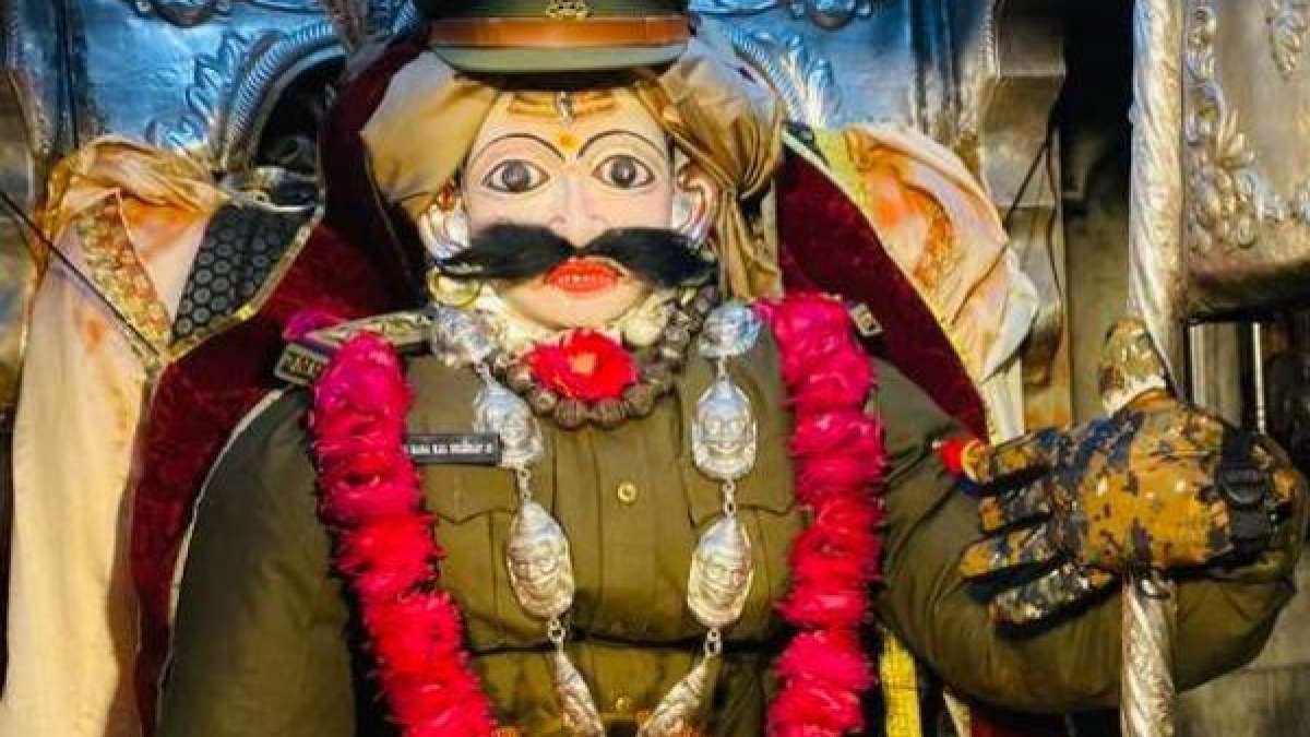 इस देवता को कहा जाता है काशी कोतवाल, यहां कोतवाली में थानेदार नहीं ...