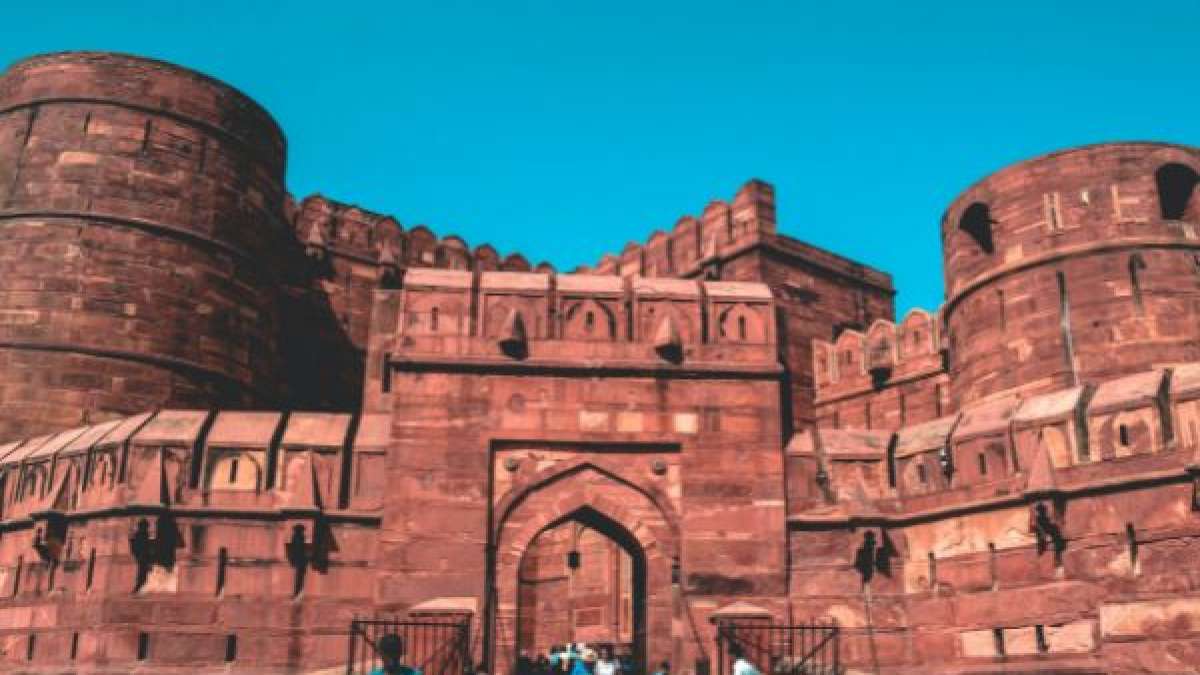 ये हैं उत्तर प्रदेश के प्रसिद्ध ऐतिहासिक स्थल, जहां आपको मिलेंगी वीरता ...