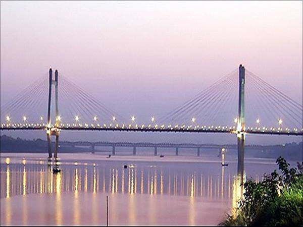 प्राचीन प्रयागराज में घूमने वाली बेहतरीन जगहें, देखें लिस्ट | places to ...