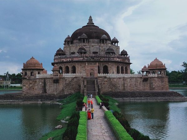 बिहार भी किसी खूबसूरती का मोहताज नहीं, यहां देखने को मिलता है धार्मिक व ...