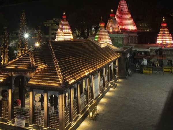 भारत का सबसे प्रसिद्ध लक्ष्मी मंदिर जहां हर भक्त की मनोकामना होती है ...