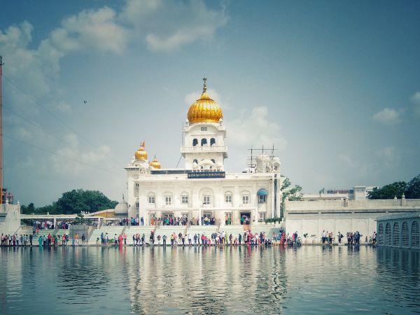 दिल्ली का एक ऐसा गुरुद्वारा.. जहां का पानी बनता है श्रद्धालुओं के हर ...