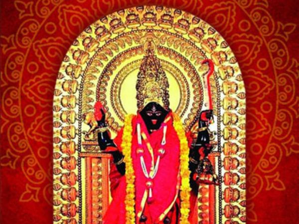 दिल्ली के काली बाड़ी मंदिर में लगाया जाता है माता को शराब का भोग | Kali Bari Temple in Delhi ...